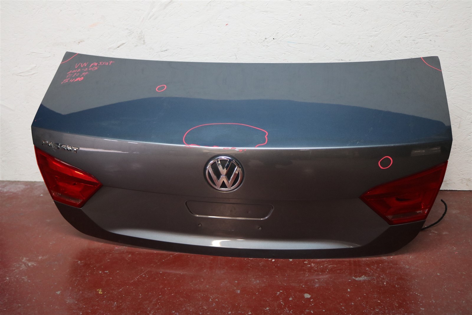 Used Volkswagen Passat Trunk Lids and Related Parts for Sale