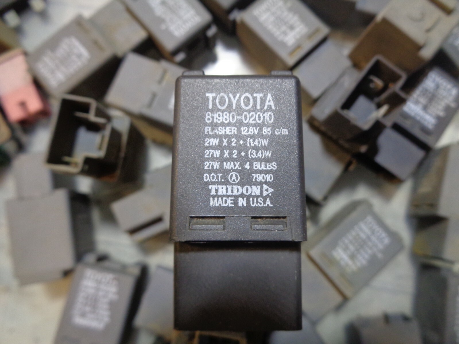 Used Toyota Corolla Chevy Prizm Turn Signal Hazard Flasher Relay Switch ...