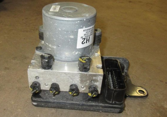 Used 2016-2019 Hyundai Tucson Abs Anti Lock Brake Actuator Pump for Sale