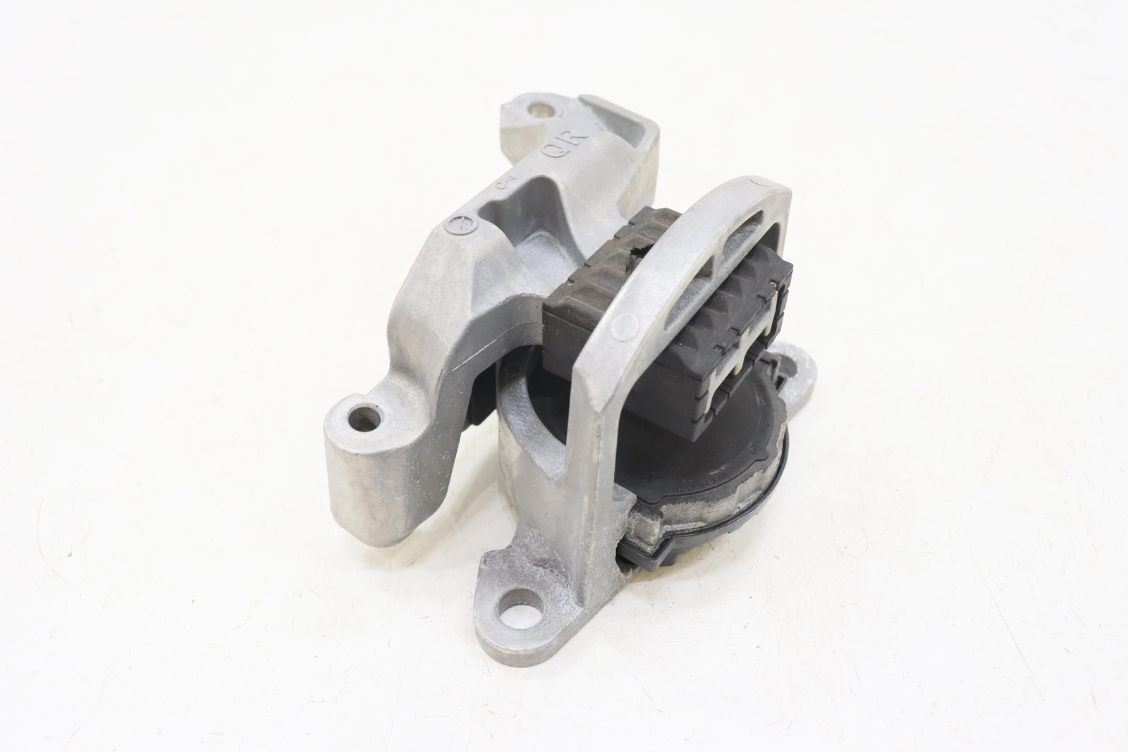 Used 2019 2025 - Nissan Altima 2.5l Engine Right Mount Support ...