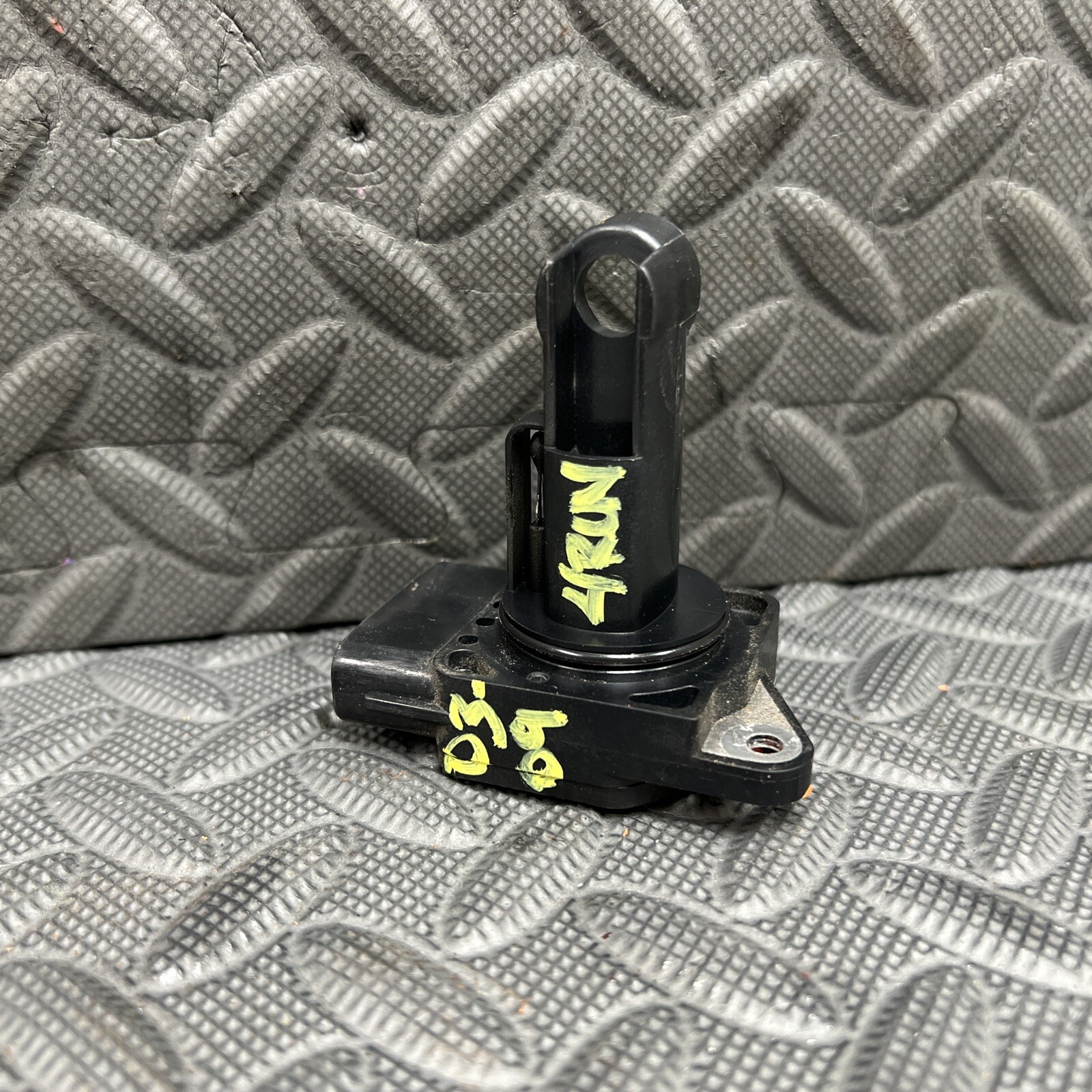 Used Oem 2001-2006 Lexus Is300 Mass Airflow Maf Sensor Meter 22204 ...