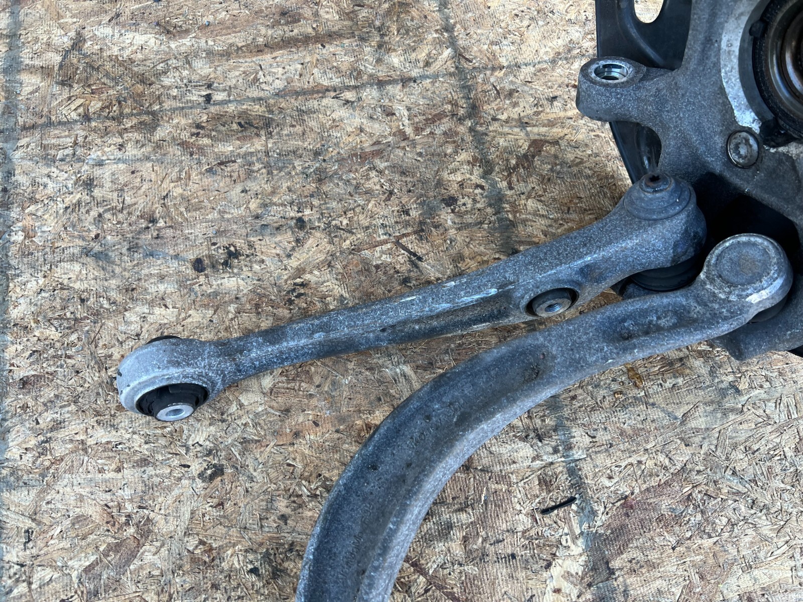 Used Right Front Spindle Knuckle W/control Arms Oem 64k 2013-2016 Audi ...