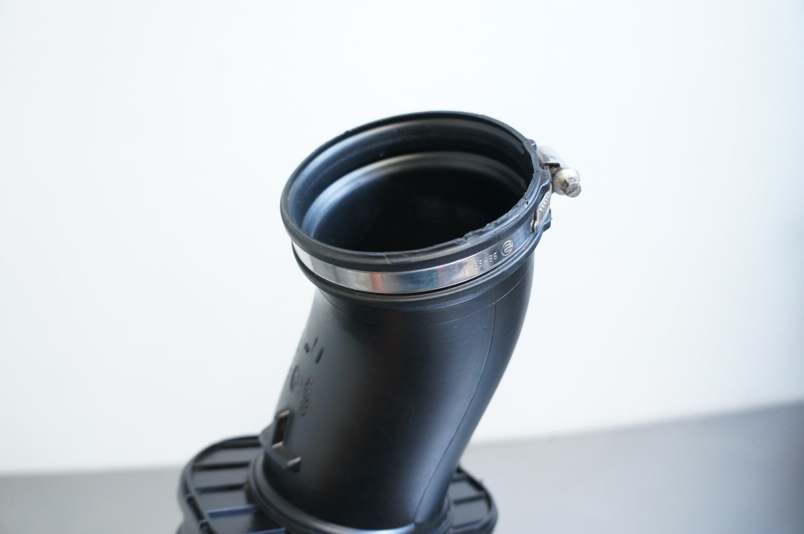 Used 2012-2016 Bmw F10 528i Rwd N20 2.0l Air Intake Tube Duct Resonator ...