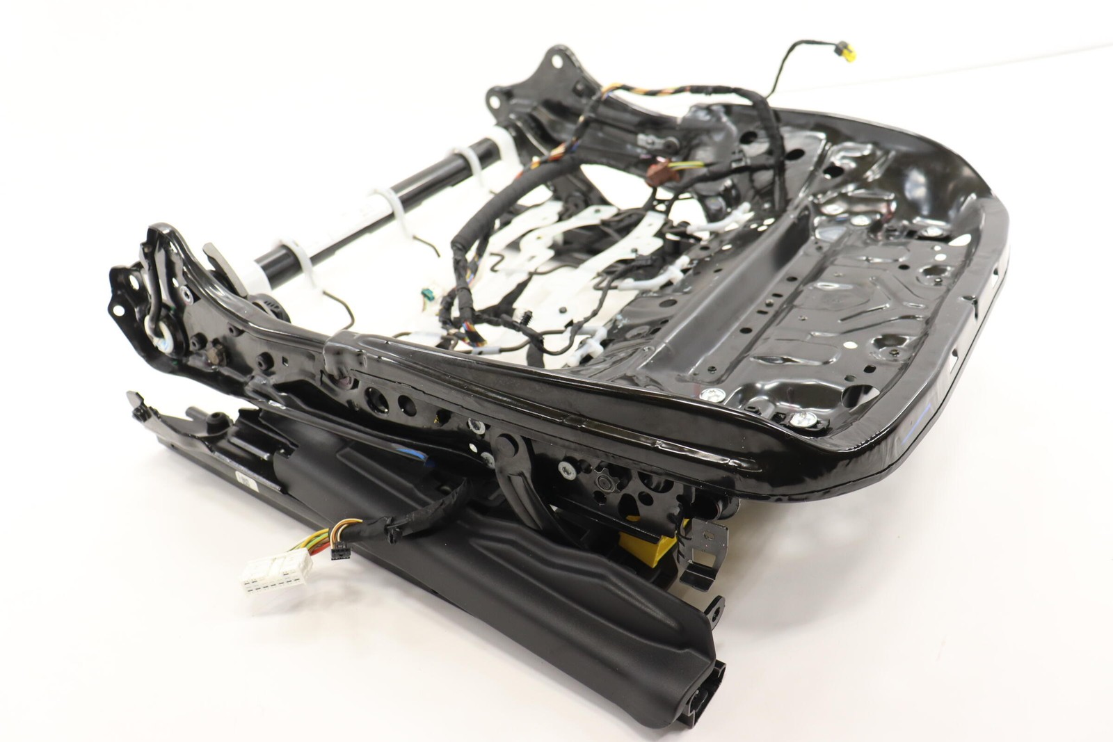 Used 2019 2026 - Bmw 330i G20 Front Right Side Lower Seat Track Frame ...