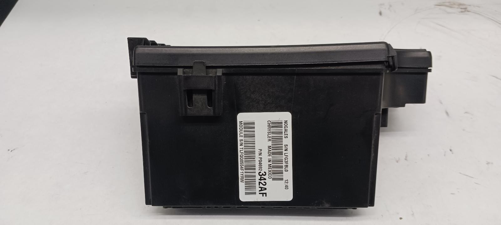 Used 2011 Jeep Compass Body Control Module Bcm Fuse Box Oem 1 Year ...