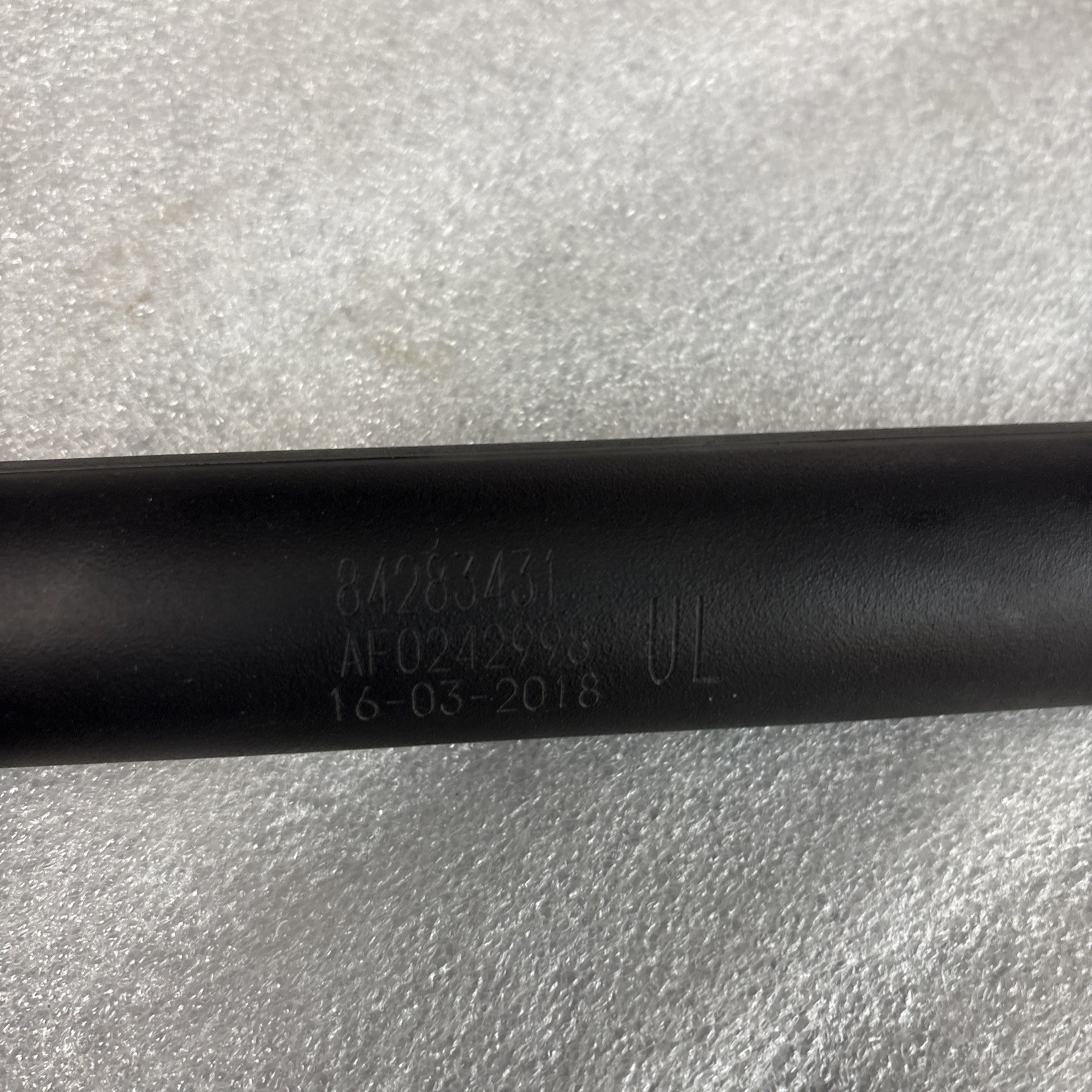 Used 2017-2020 Cadillac Xt5 Rear Right Tailgate Lid Power Lift Shock ...