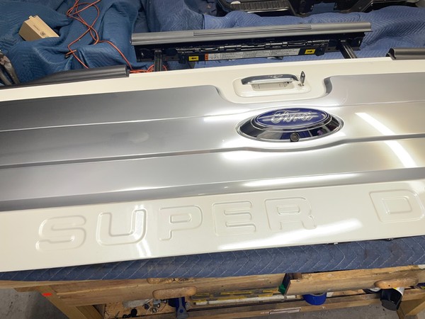Used Ford F-250 Super Duty Tailgates and Liftgates for Sale