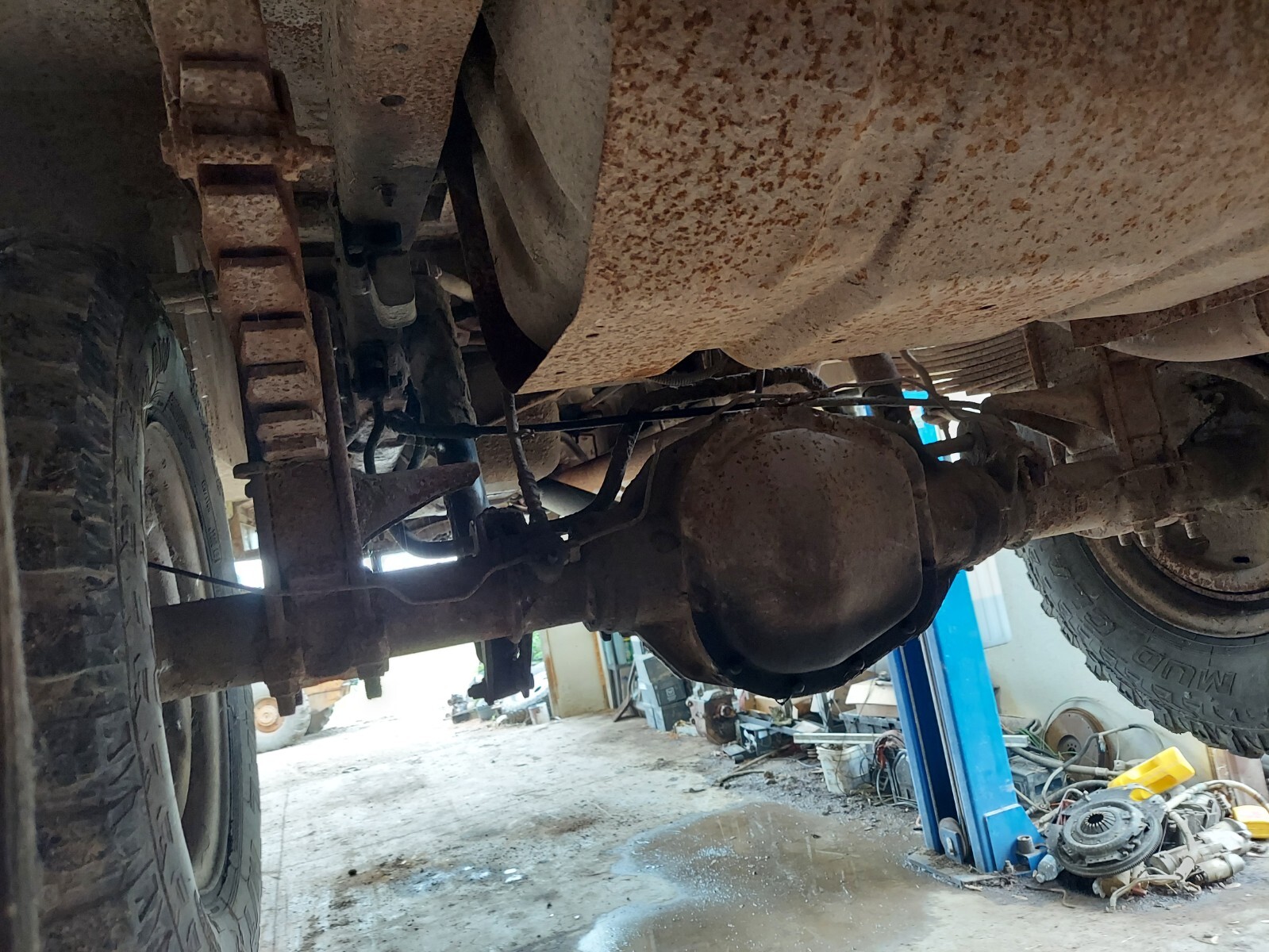 Used 1988 1997 - Ford F350 Cab And Chassis Dually Rear Axle 4.10 Gears ...