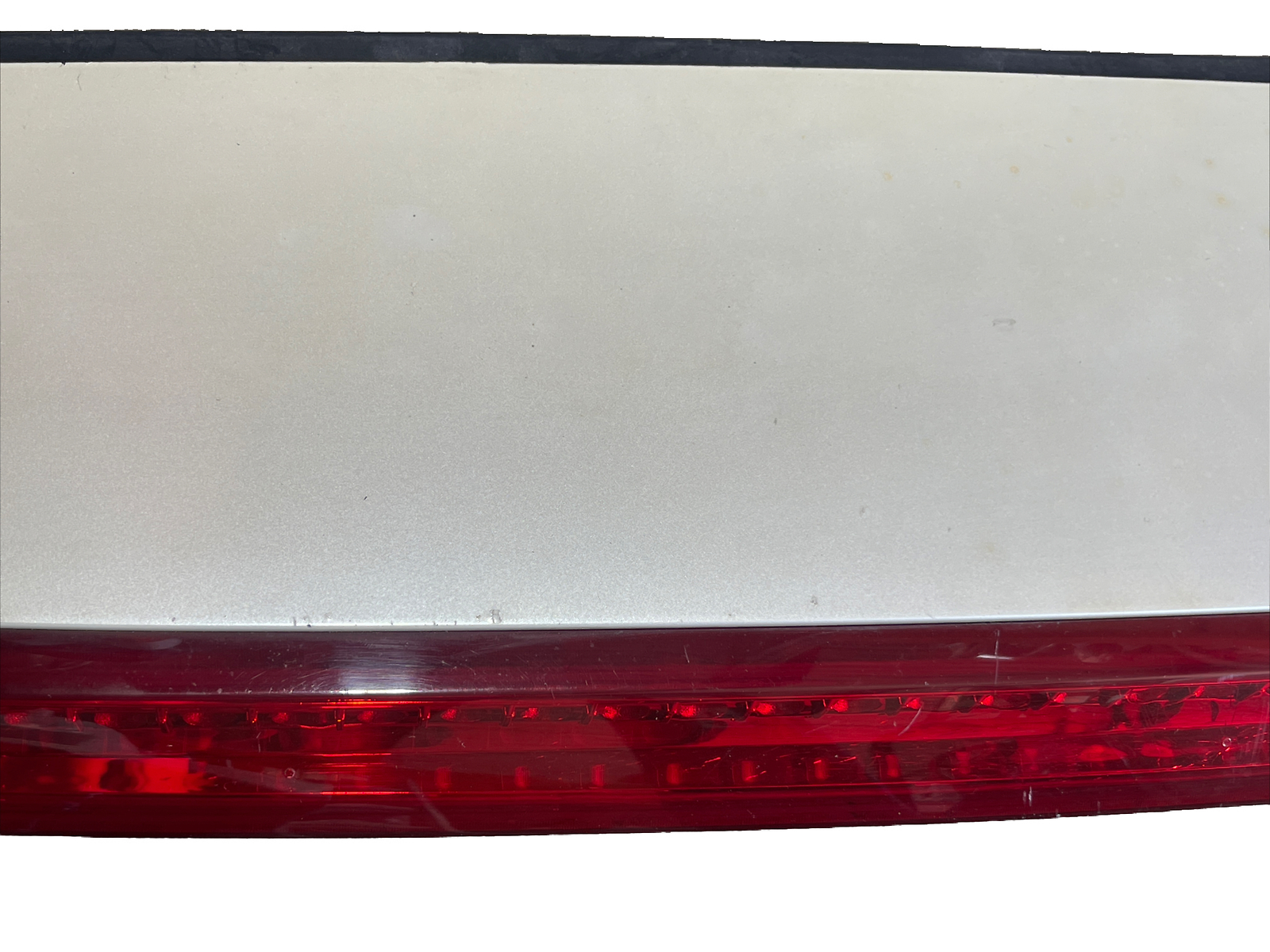 Used 07-14 Cadillac Escalade Spoiler W/ 3rd Brake Light (white Diamond ...