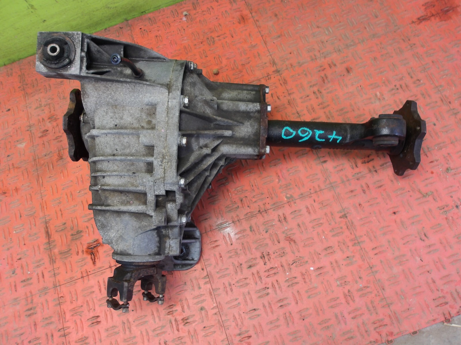Used 2003-2007 Hummer H2 6.0 Front Axle Differential Carrier Awd 4.10 ...