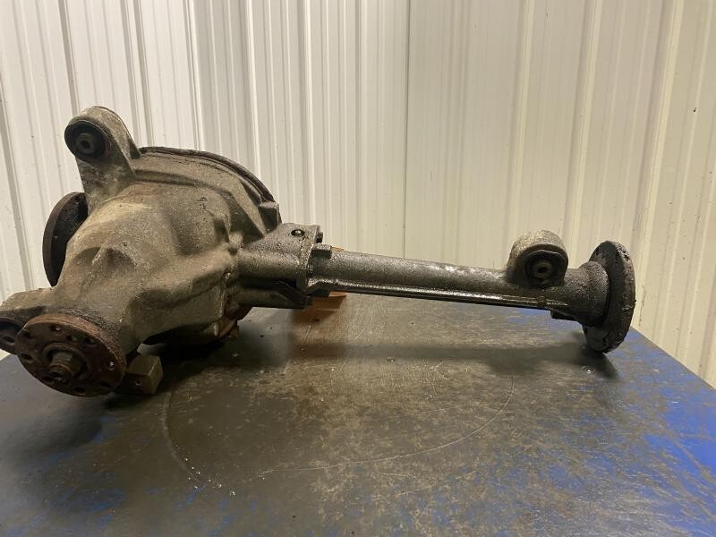 Used 2004-2005 Ford F150 Front Differential Carrier Assembly New Style ...