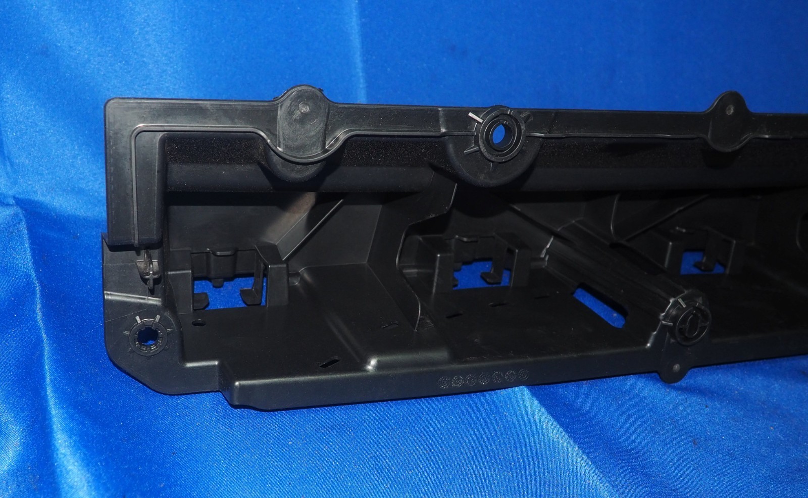 Used 2023-2026 Bmw G07 X7 Rear Bumper Mount Support Bracket W/antenna ...