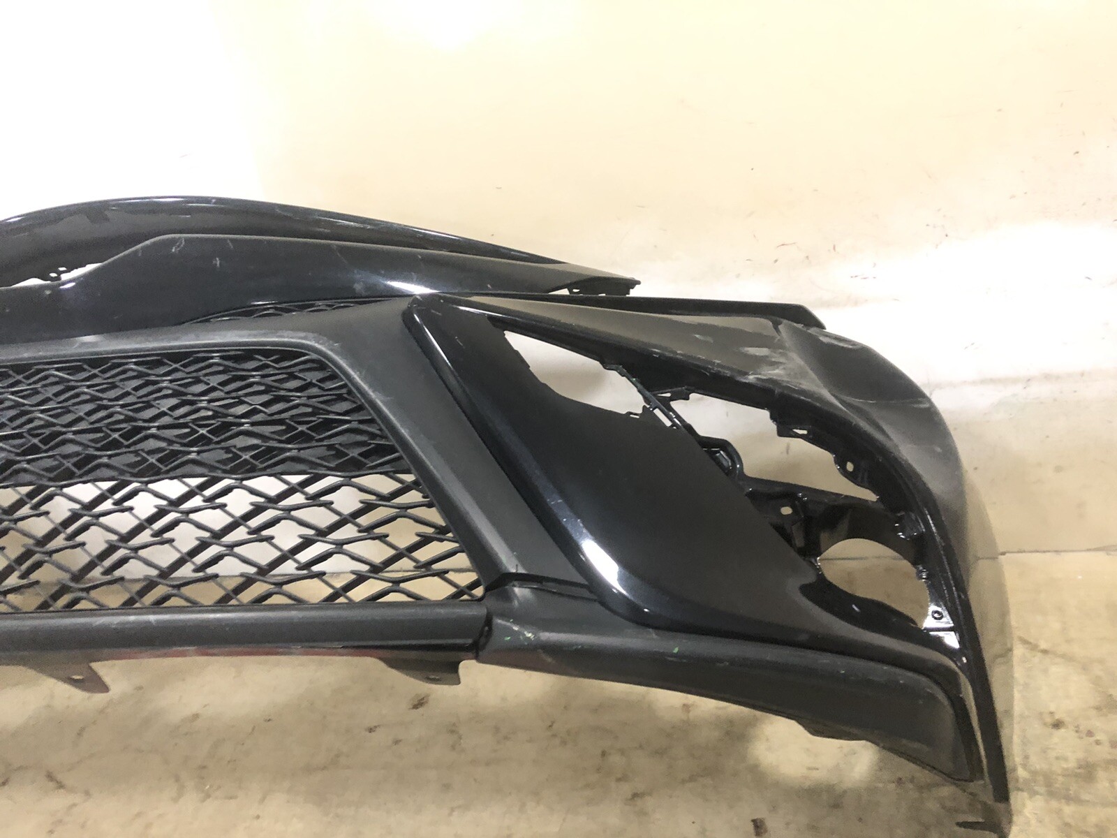 Used Oem 2018-2019 Toyota Camry Se/xse/hybrid Se W/o Sensors Front ...