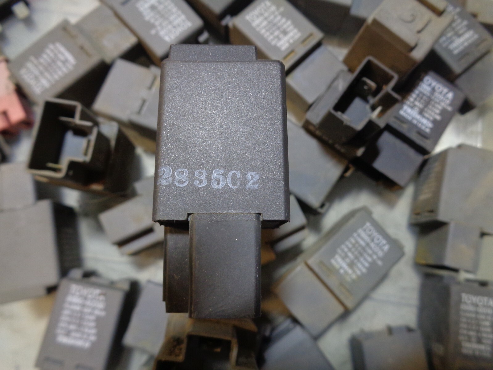 Used Toyota Corolla Chevy Prizm Turn Signal Hazard Flasher Relay Switch ...