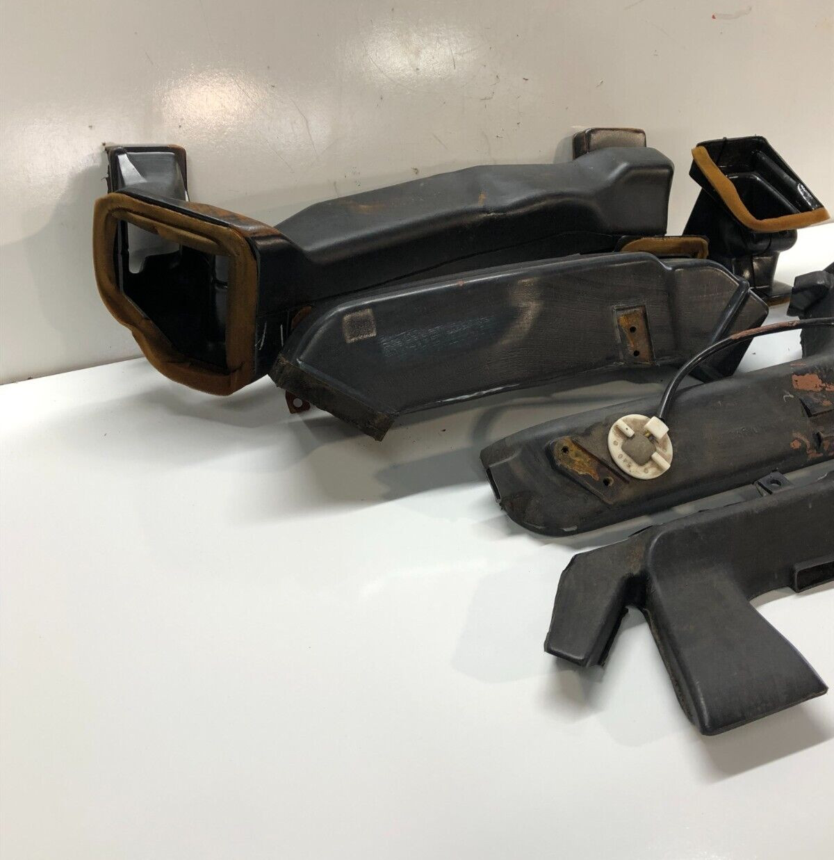 Used 1984 1989 - Nissan Z31 300zx Interior Under Dash Hvac A/c Vent ...