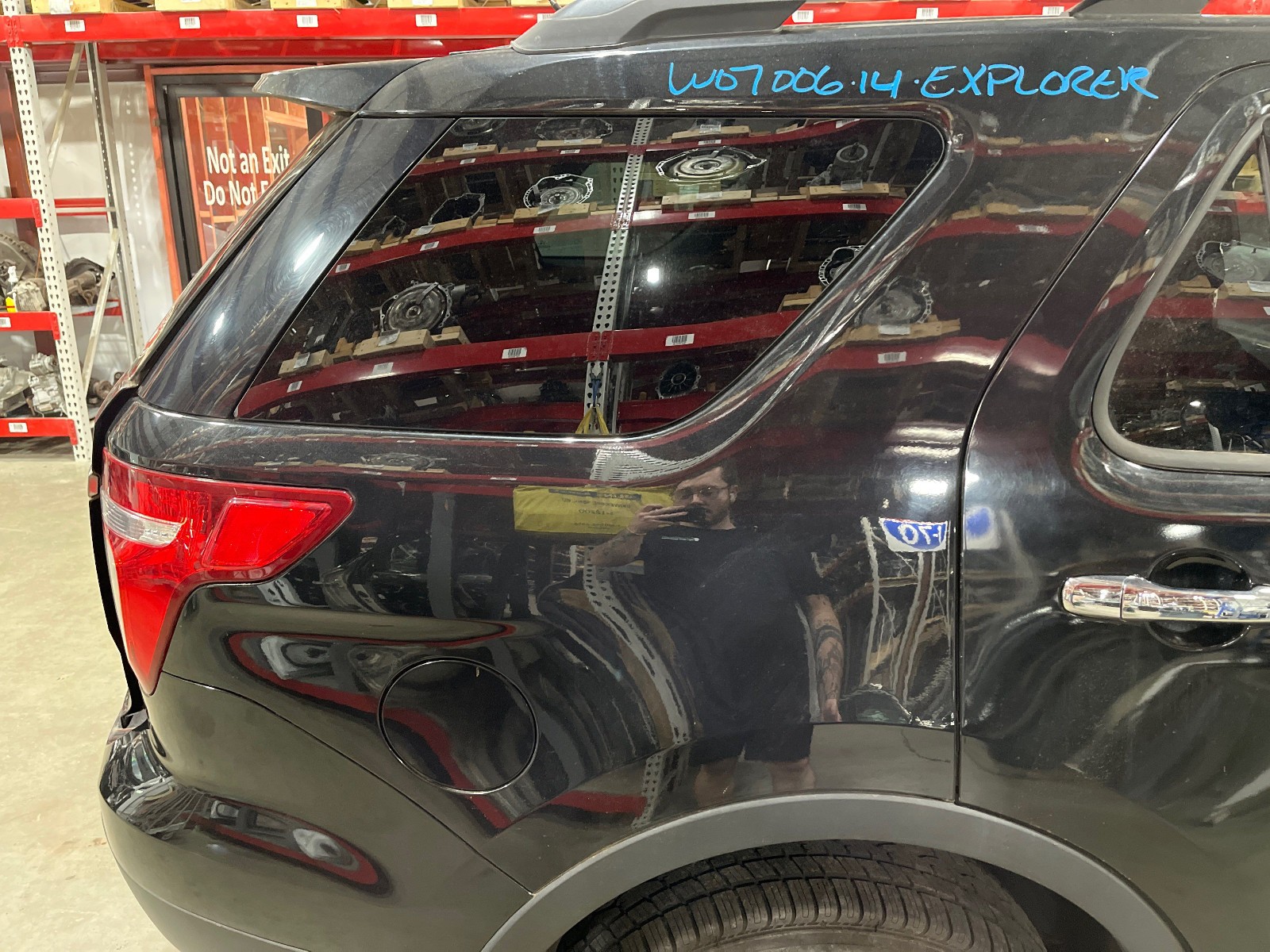 Used 2014 Ford Explorer Oem Rear Fuel Tank Door Flap Tuxedo Black ...