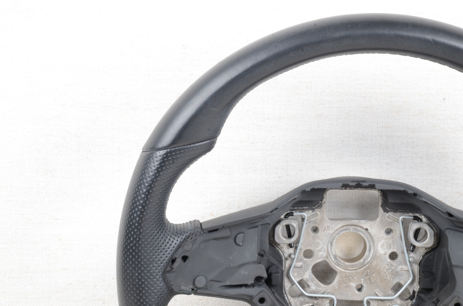 Used 2022-2024 Volkswagen Golf R Steering Wheel Leather W/o Control ...