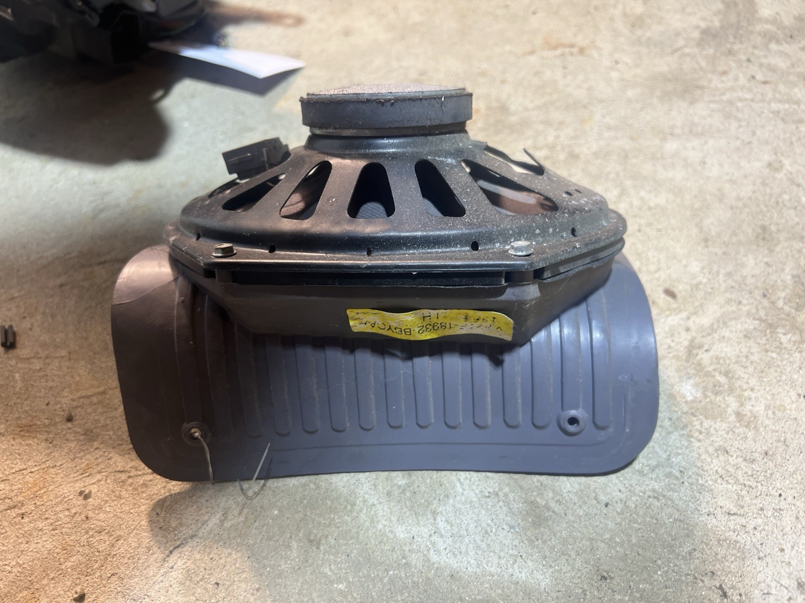 Used 1992-1996 Ford F150 Regular Cab Rear Pillar Left Speaker W/ Cover ...