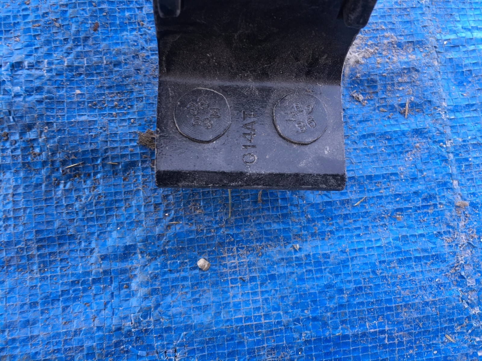 Used 2000-2002 Saturn L300 L Series Right Rear Lower Door Hinge Oem ...