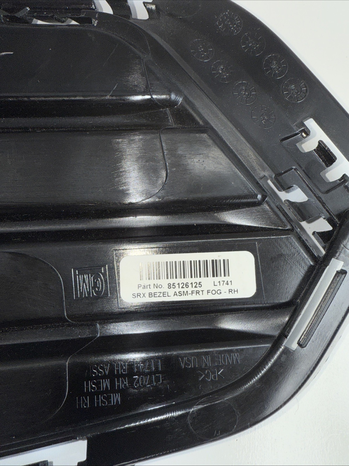 Used 2021-2025 Cadillac Xt5 Oem Right Fog Light Bezel , Bumper Trim for ...