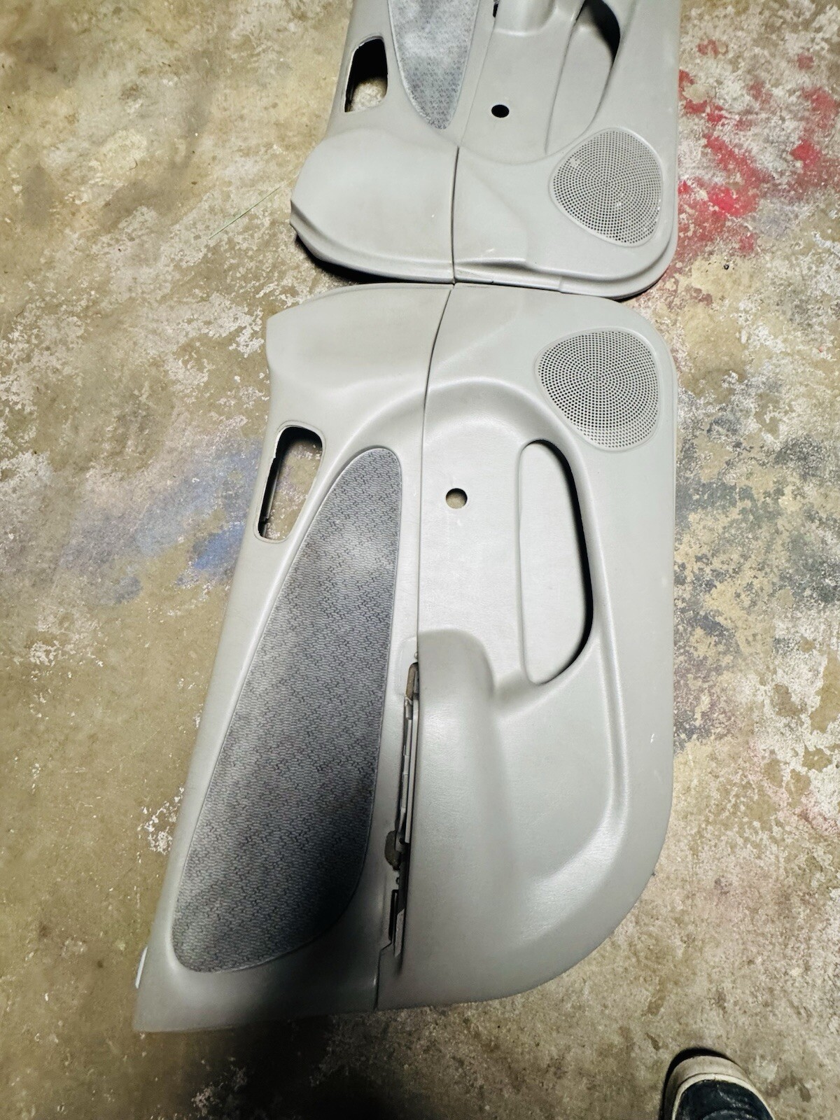 Used 200 Toyota Corolla Front Door Panels Right And Left for Sale