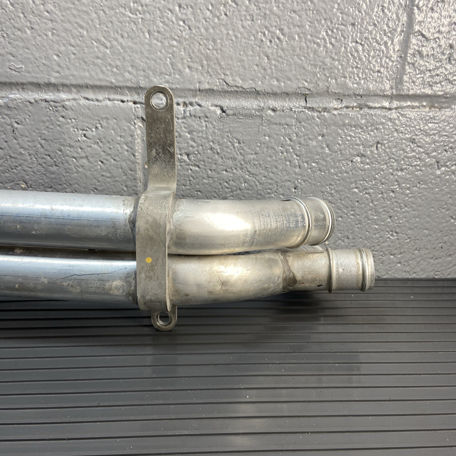 Used 2010-2015 Audi R8 Spyder 5.2l V10 Coolant Water Hose Pipe Line 34k Miles Oem for Sale ...