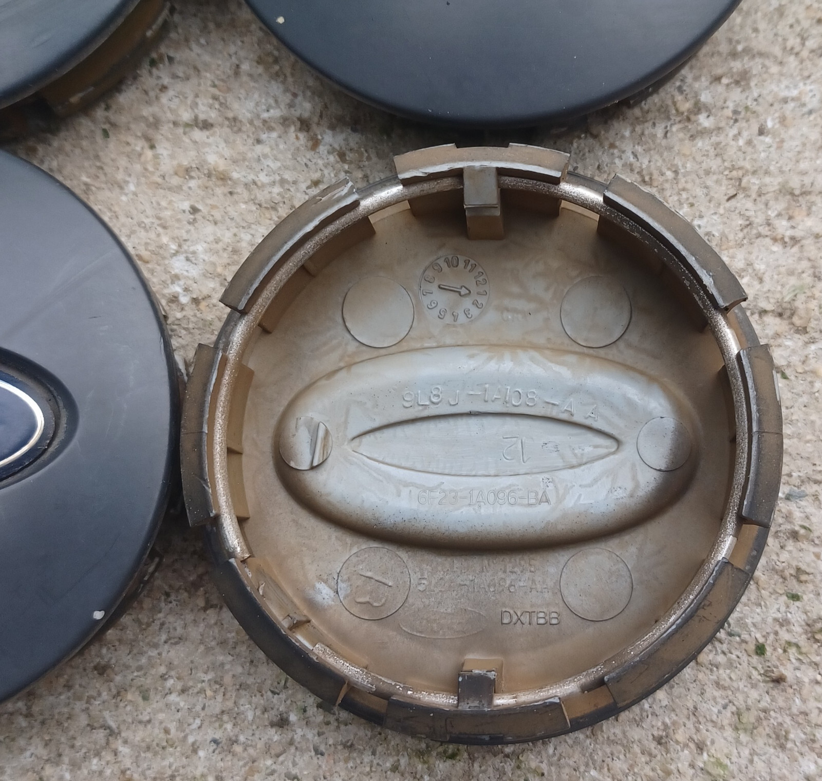 Used Ford Explorer Edge Flex Center Cap Set Of 4 2002-2015 Part # 9l8j ...