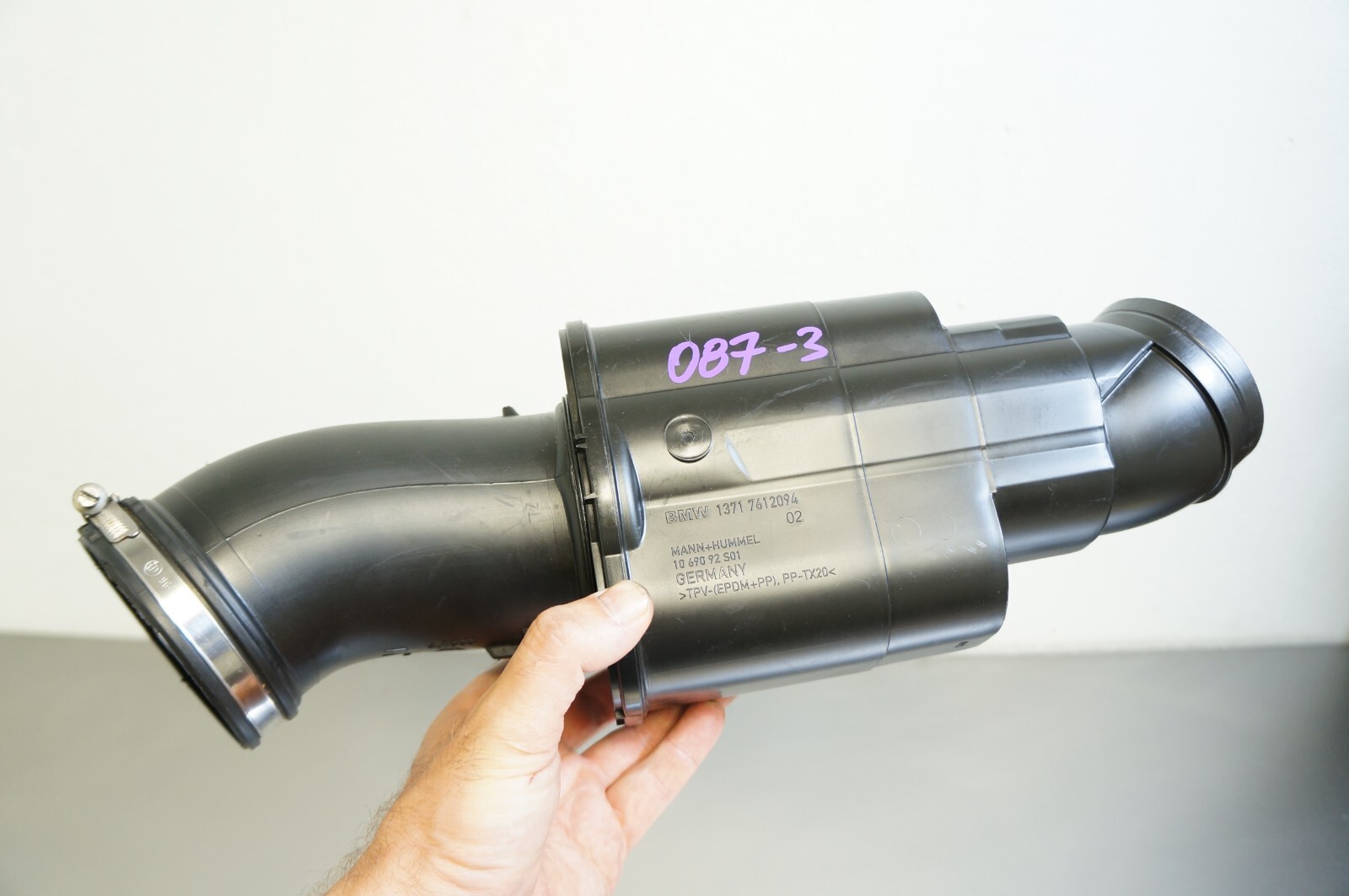 Used 2012-2016 Bmw F10 528i Rwd N20 2.0l Air Intake Tube Duct Resonator ...