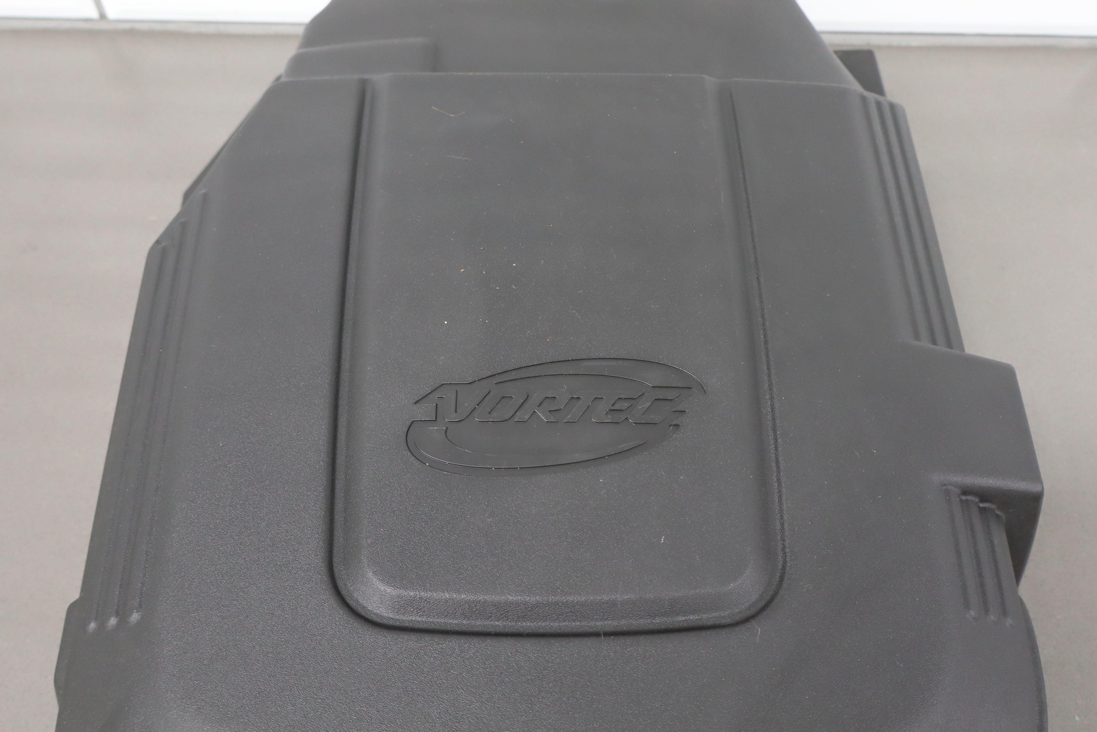 Used 2007-2013 Chevy Silverado 5.3l Lc9 V8 Engine Cover Oem for Sale ...