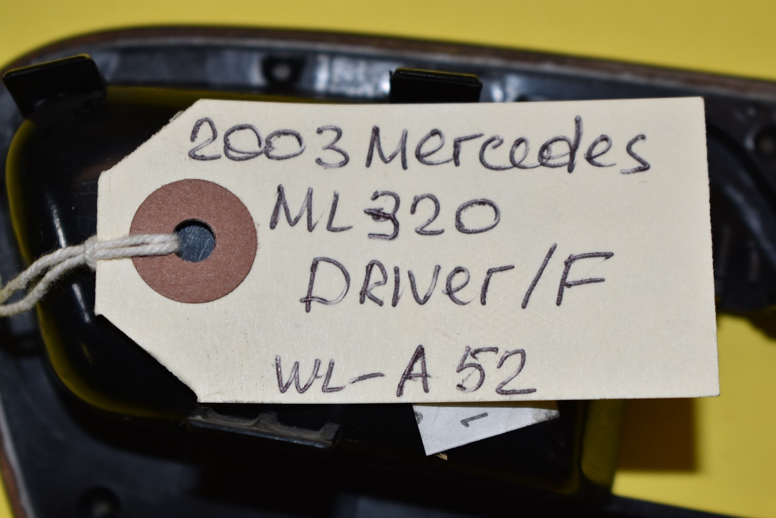 Used 1998-2003 Mercedes-benz Ml320 Interior Door Handle Bezel Driver ...