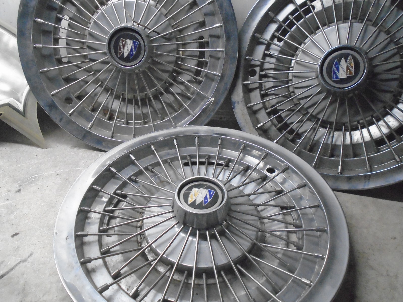 Used 1965-1970 Buick Lesabre Wildcat Wire Spoke 15' Hub Cap Set Of ...