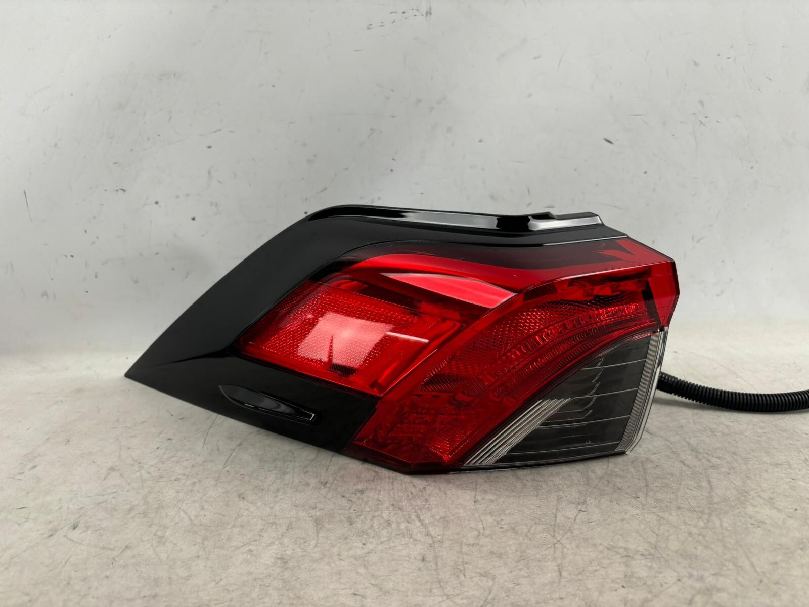 Used 2019-2025 Toyota Rav4 Outer Tail Light Oem Lh Left Driver Side Led ...