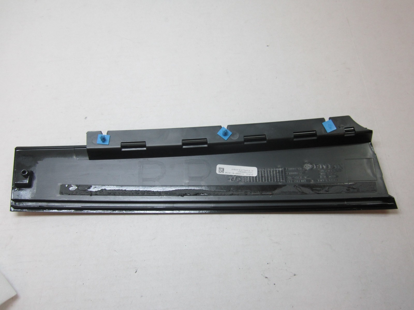 Used 2022-2025 Dp50903 Rivian R1t Rear Rh Side Door B-pillar Trim Panel ...