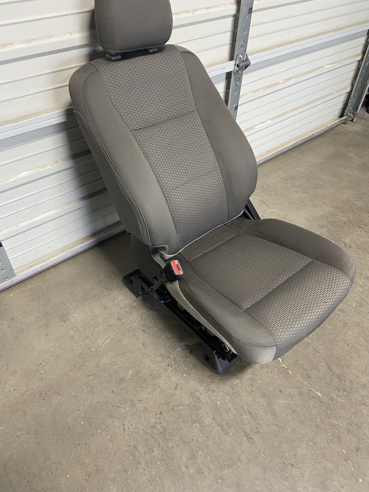 Used 2017-2025 Ford F150 F250 F350 Driver Side Front Seat Gray Cloth ...