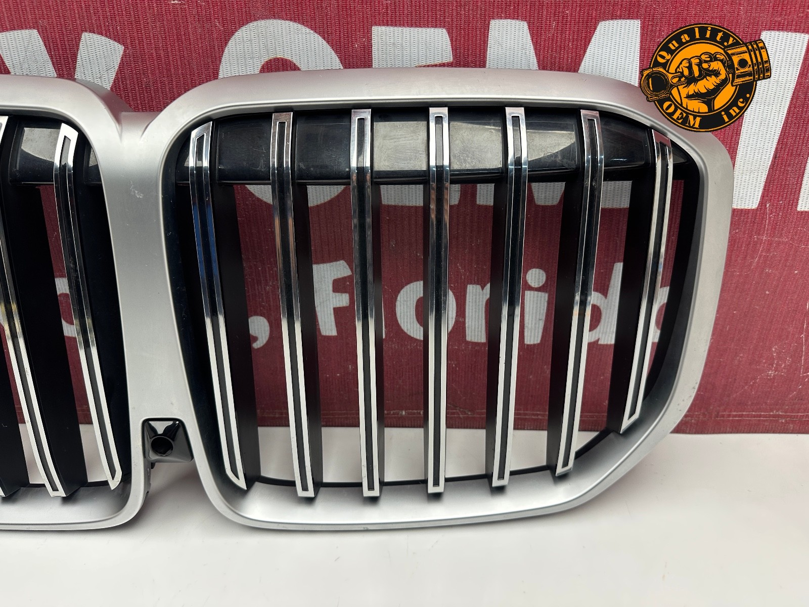 Used 2023-2026 Bmw X7 G07 40i 3.0 Front Bumper Radiator Grille Oem for ...