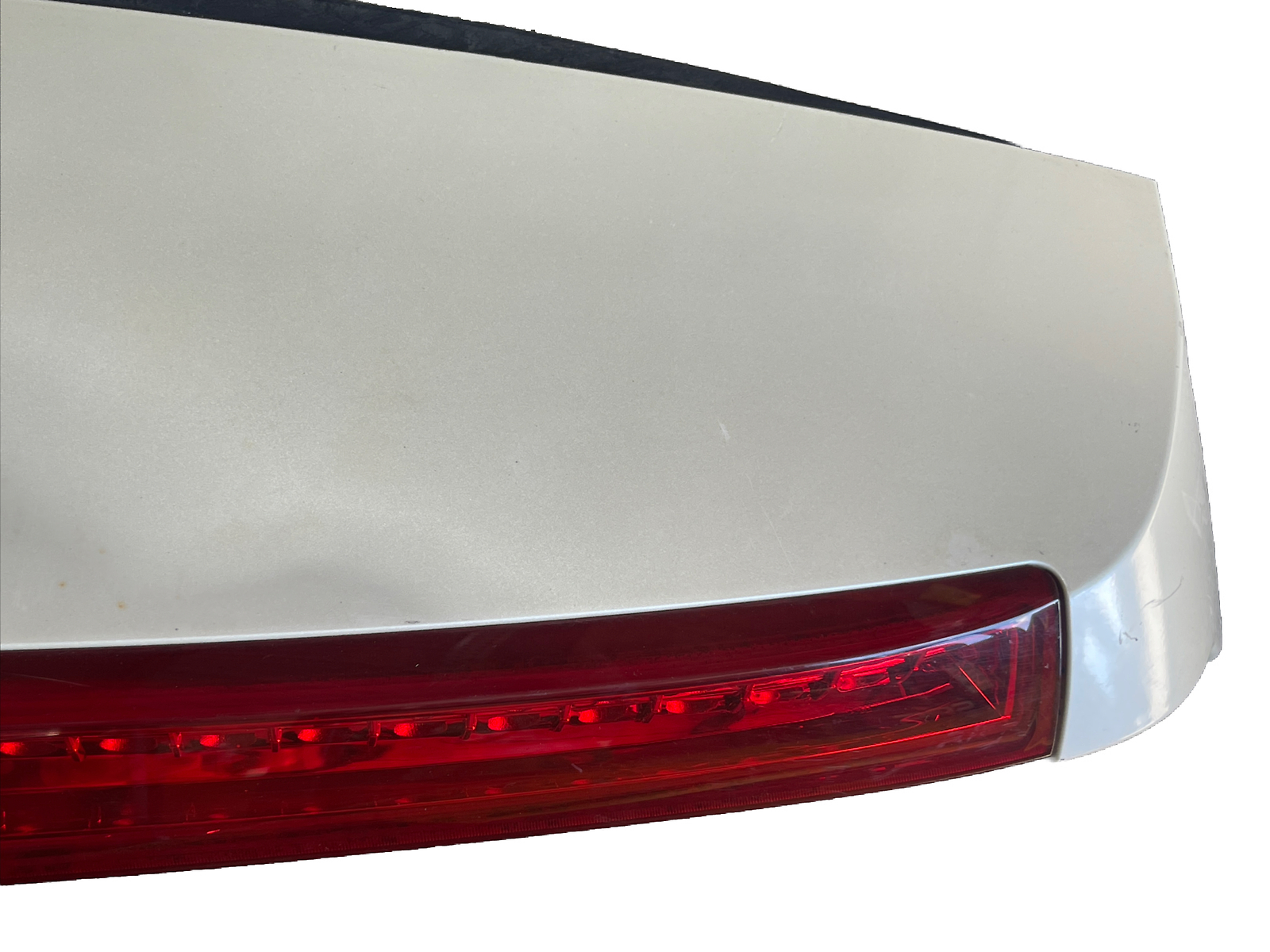 Used 07-14 Cadillac Escalade Spoiler W/ 3rd Brake Light (white Diamond ...