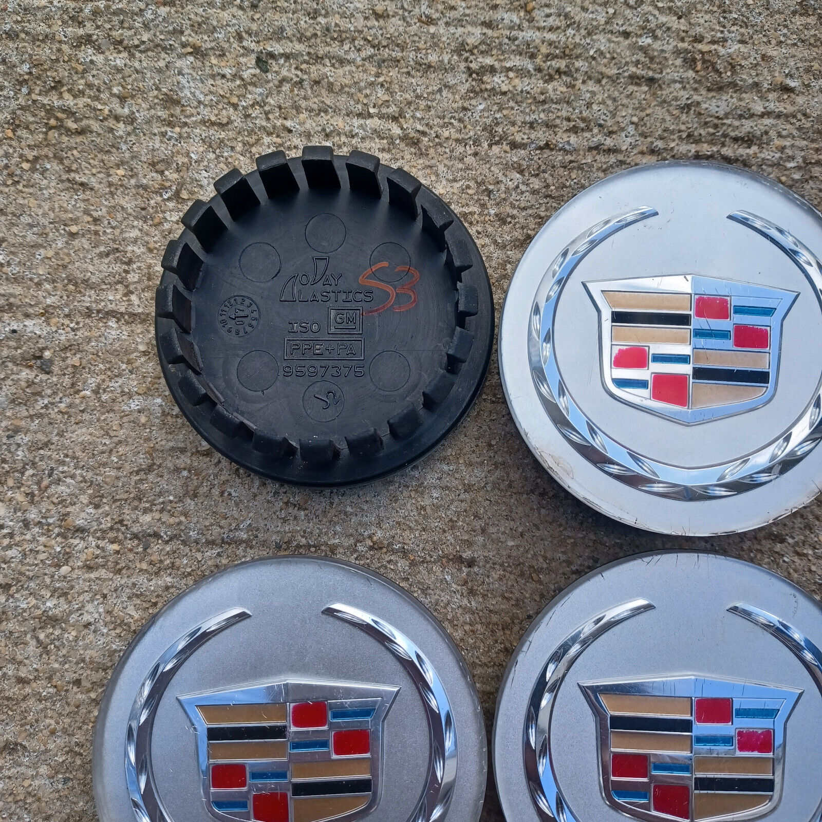 Used Cadillac Cts Dts Srx Sts Xlr Ats Center Cap Set Of 4, 2004-2016 ...