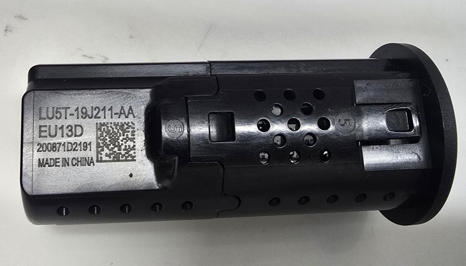 Used 2021-2025 Ford F-150 Escape Console Rear Jack Usb Charger Power ...