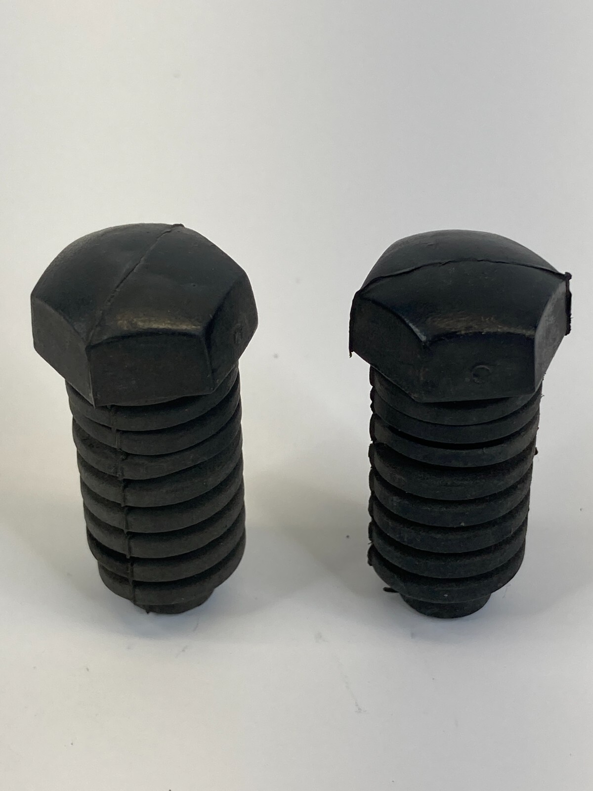 Used 2003-2006 Cadillac Cts Front Hood Bumper Rubber Adjust Pair Set ...