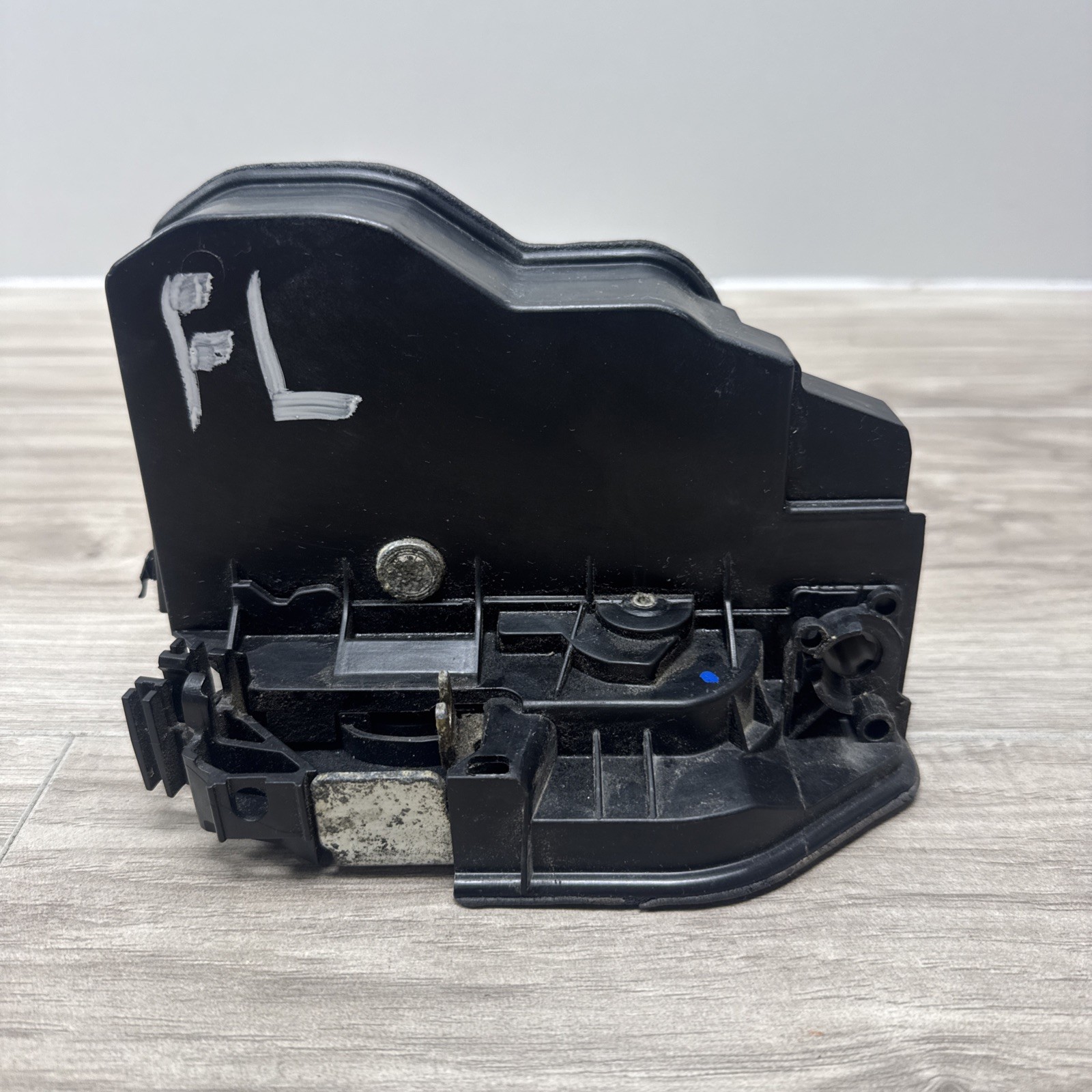 Used Bmw E82 E90 E92 F22 F30 F32 E60 F10 M3 X5 Front Left Door Lock ...