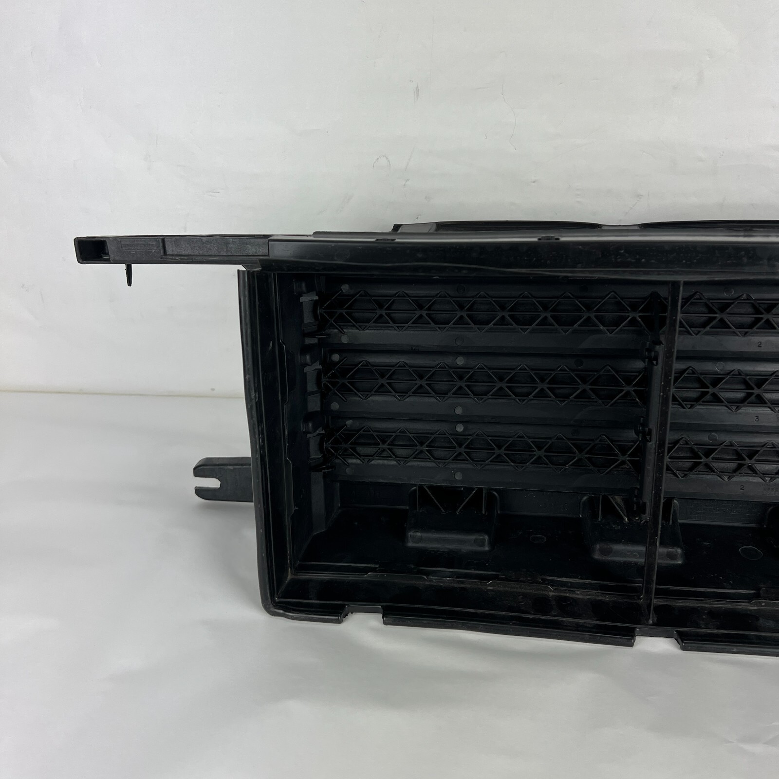 Used (without Motor) Oem 2015-2017 Ford F-150 Lower Radiator Shutter ...
