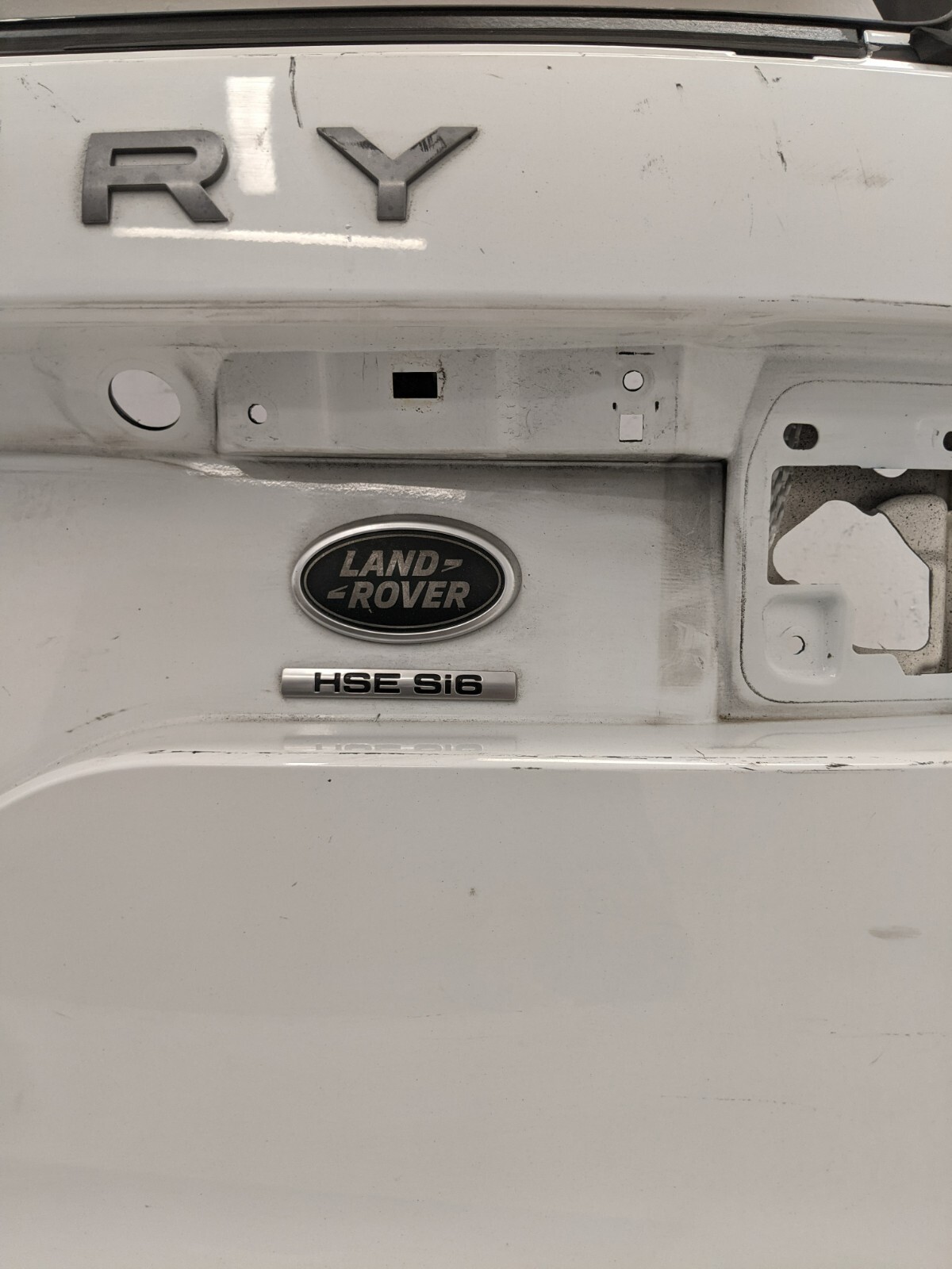 Used 2017 - 2020 Land Rover Discovery Hse Liftgate Tailgate Lid ...