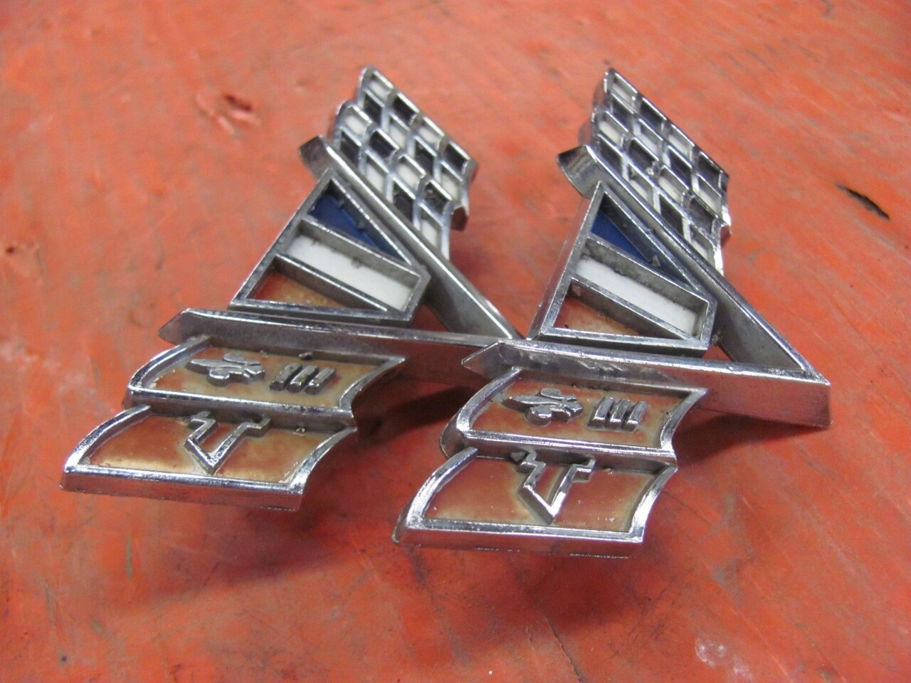 Used 1965-1967 Chevy Ii Nova Impala 327 Fender Cross Flag Emblems Pair ...