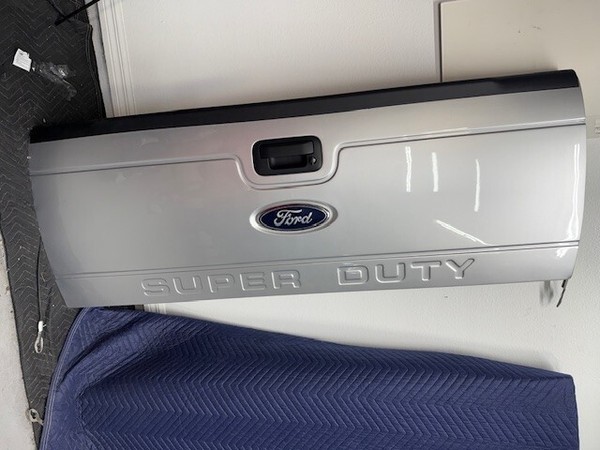 Used Ford F-250 Super Duty Tailgates and Liftgates for Sale