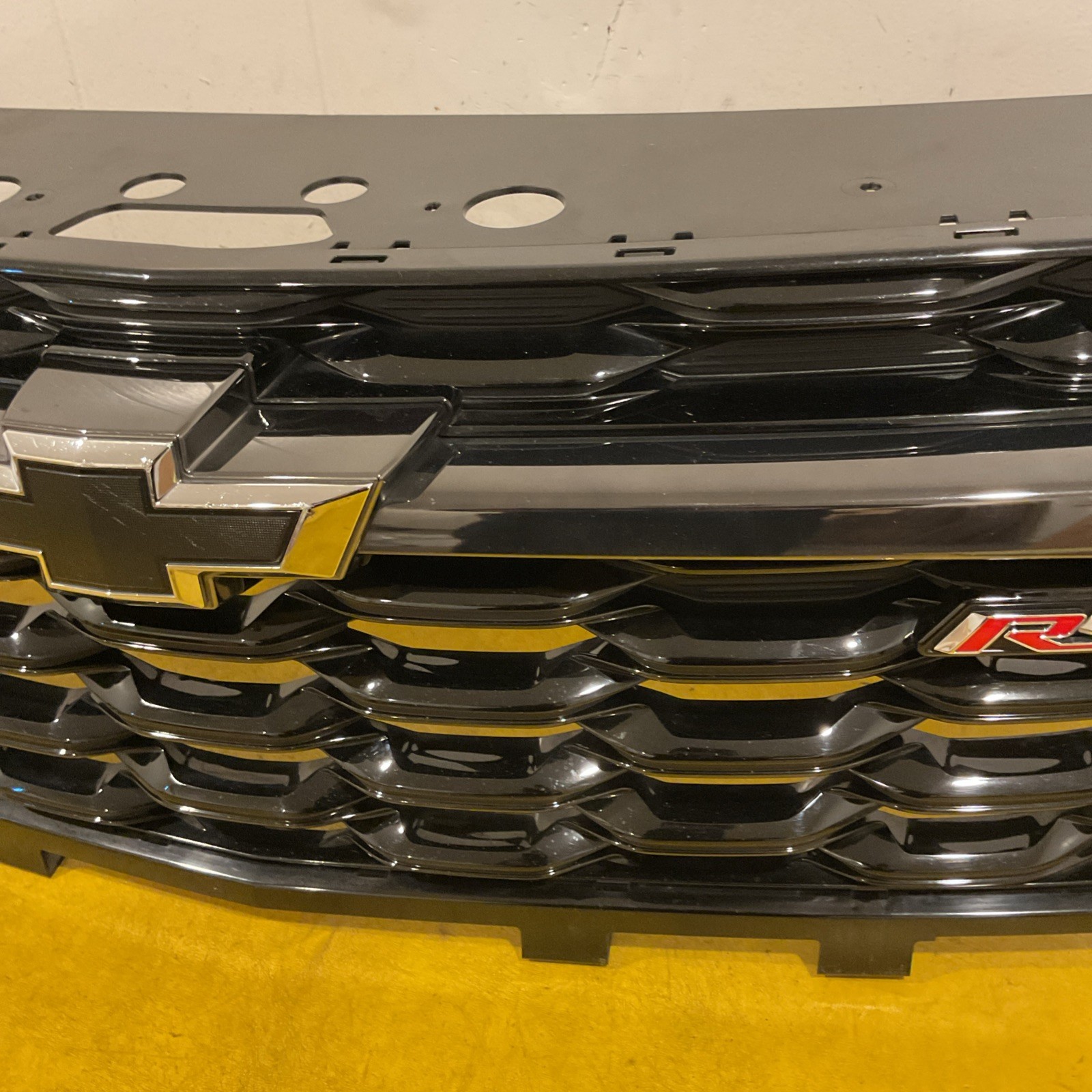 Used 2024-2026 Chevy Chevrolet Trax Rs Front Bumper Grille Gray + Black ...