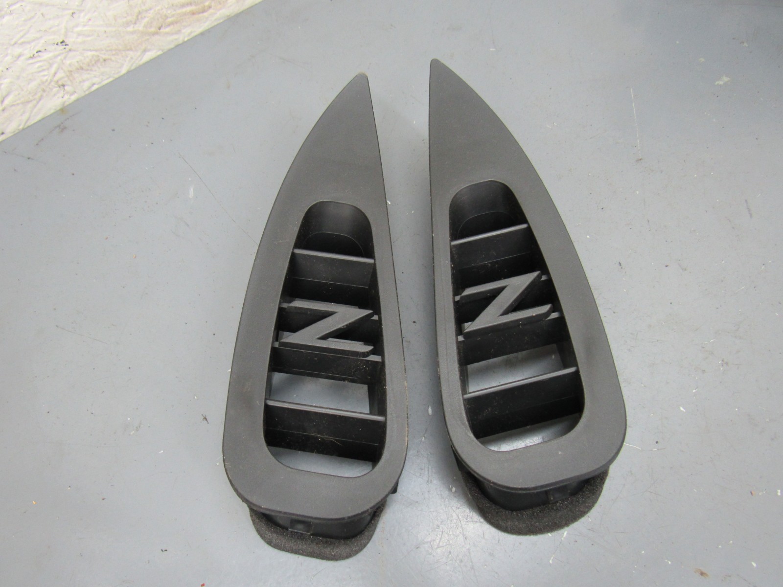 Used Nissan 350z Dash Air Vents Z Vent Passenger Driver 2003-2009 Oem ...