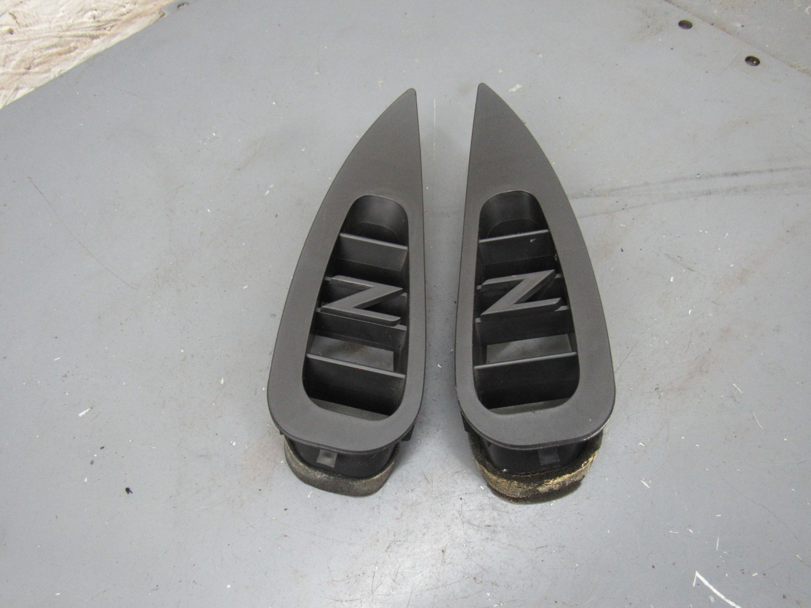 Used Nissan 350z Dash Air Vents Z Vent Passenger Driver 2003-2009 Oem ...