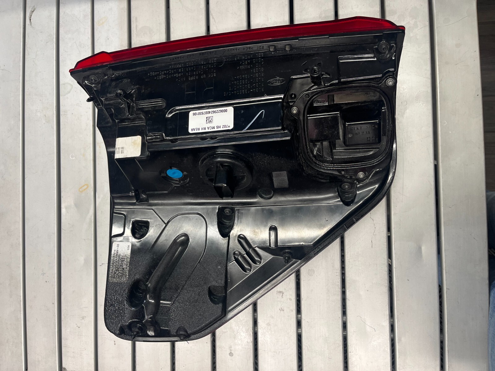 Used Oem 2024-2025 Ford Raptor R Right Led High Tail Light - Rl34 ...