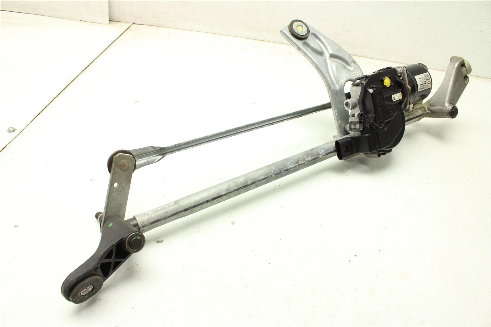 Used 2020 Mercedes Benz Amg Cla 35 Wiper Motor With Linkage A1779064701 ...
