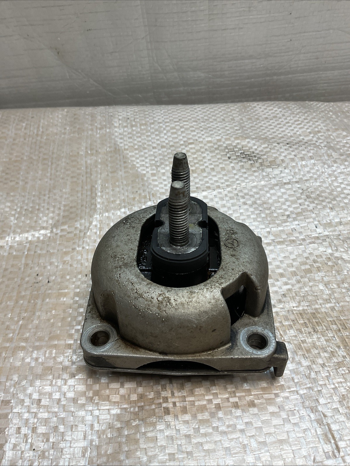 Used 2020-2025 Mercedes Gle Gls Transmission Mount Bracket A1672406200 ...
